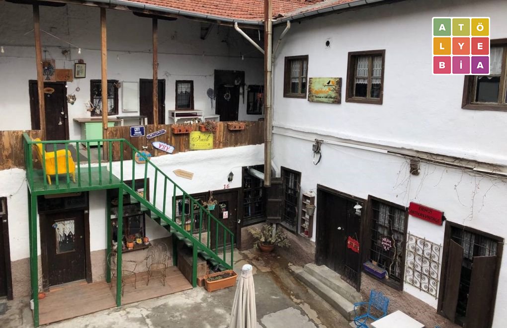 Tarihi hanın kadın işletmecileri ayakta kalmaya çalışıyor